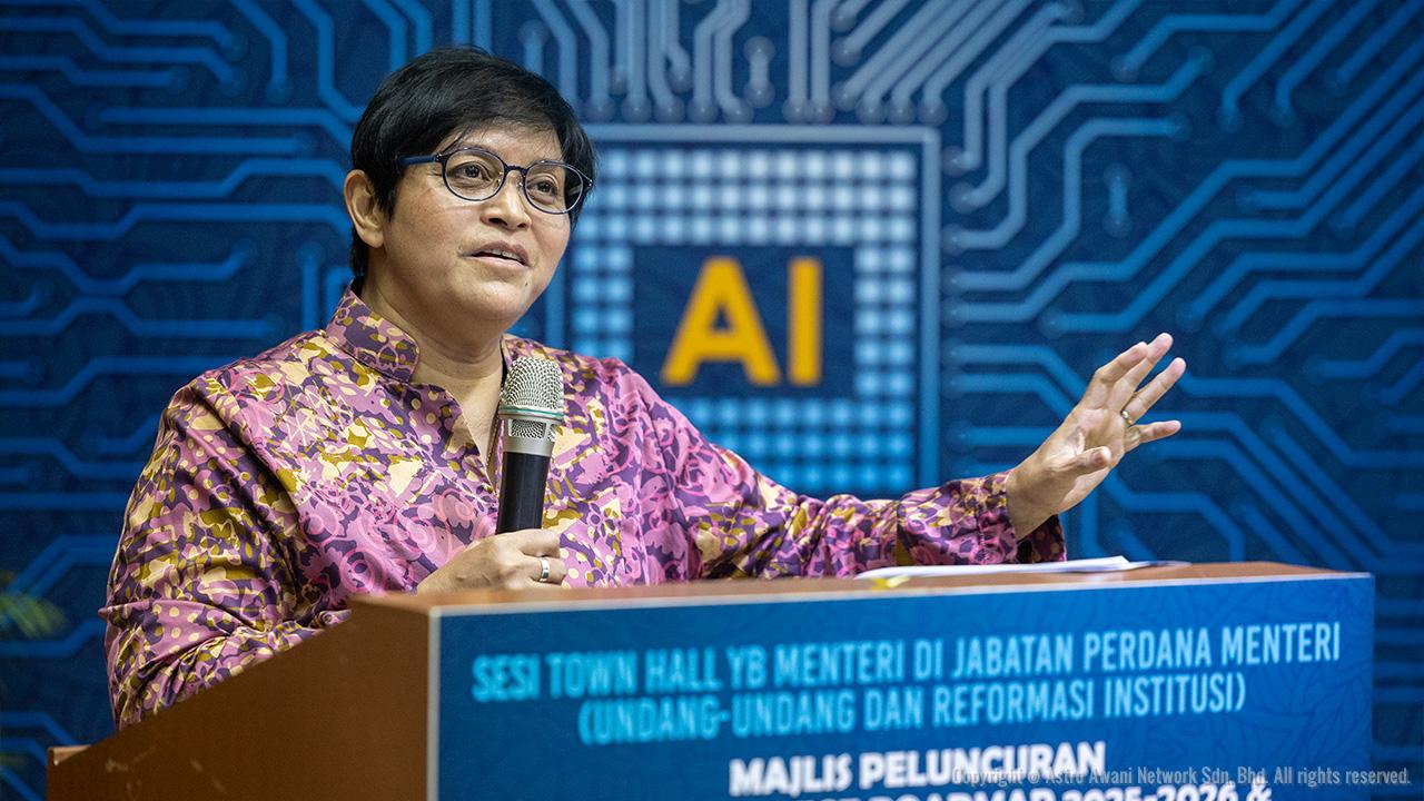 Kajian pengasingan kuasa AG, Pendakwa Raya: Azalina harap kerajaan buat ...