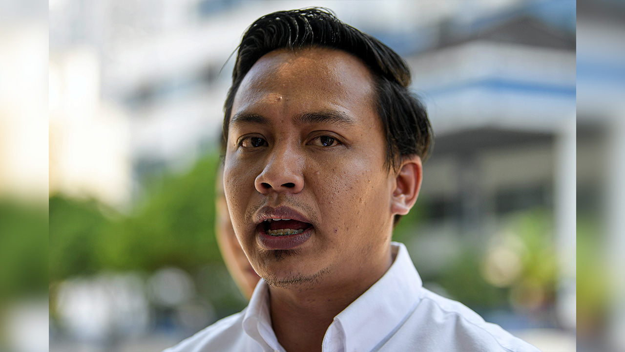 Fahmi Zainol digugurkan sebagai Exco Pulau Pinang - Chow Kon Yeow | Awani