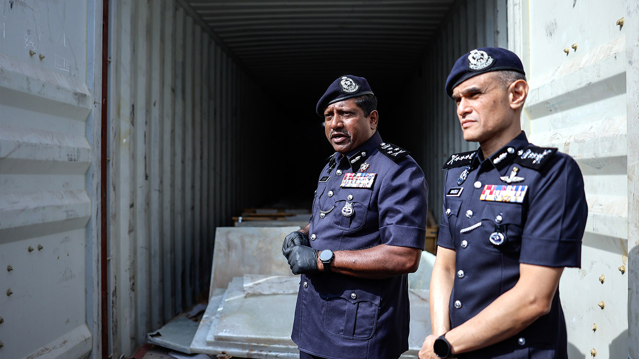 Sindiket dadah antarabangsa tumpas, polis rampas methamphetamine RM1.44 ...