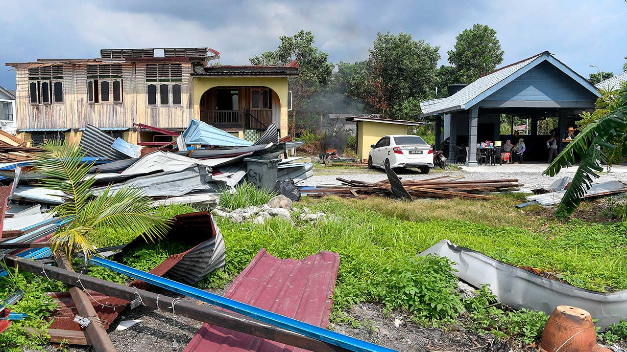 Ribut di Sijangkang berpunca daripada pergerakan garis badai - Pakar ...