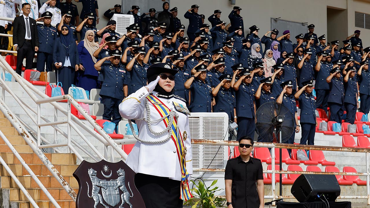 Jabatan Kastam lepasi sasaran awal, kutip hasil RM57 bilion setakat ...