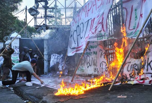 Indonesia’s problems are homegrown: Policy missteps and public backlash ...