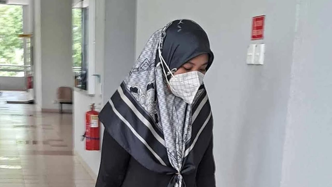 Pendakwaan tolak permohonan representasi kedua pengasuh Baby Syifaa | Awani