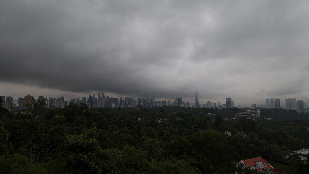 Amaran ribut petir sehingga 10 malam ini - MetMalaysia | Awani