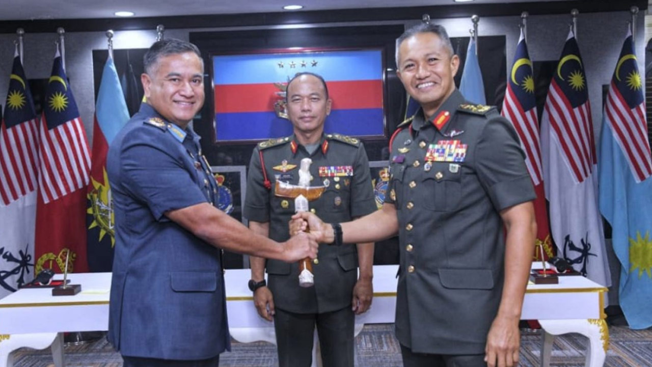 Tengku Muhammad Fauzi terajui Markas Angkatan Bersama, Zahani dilantik ...