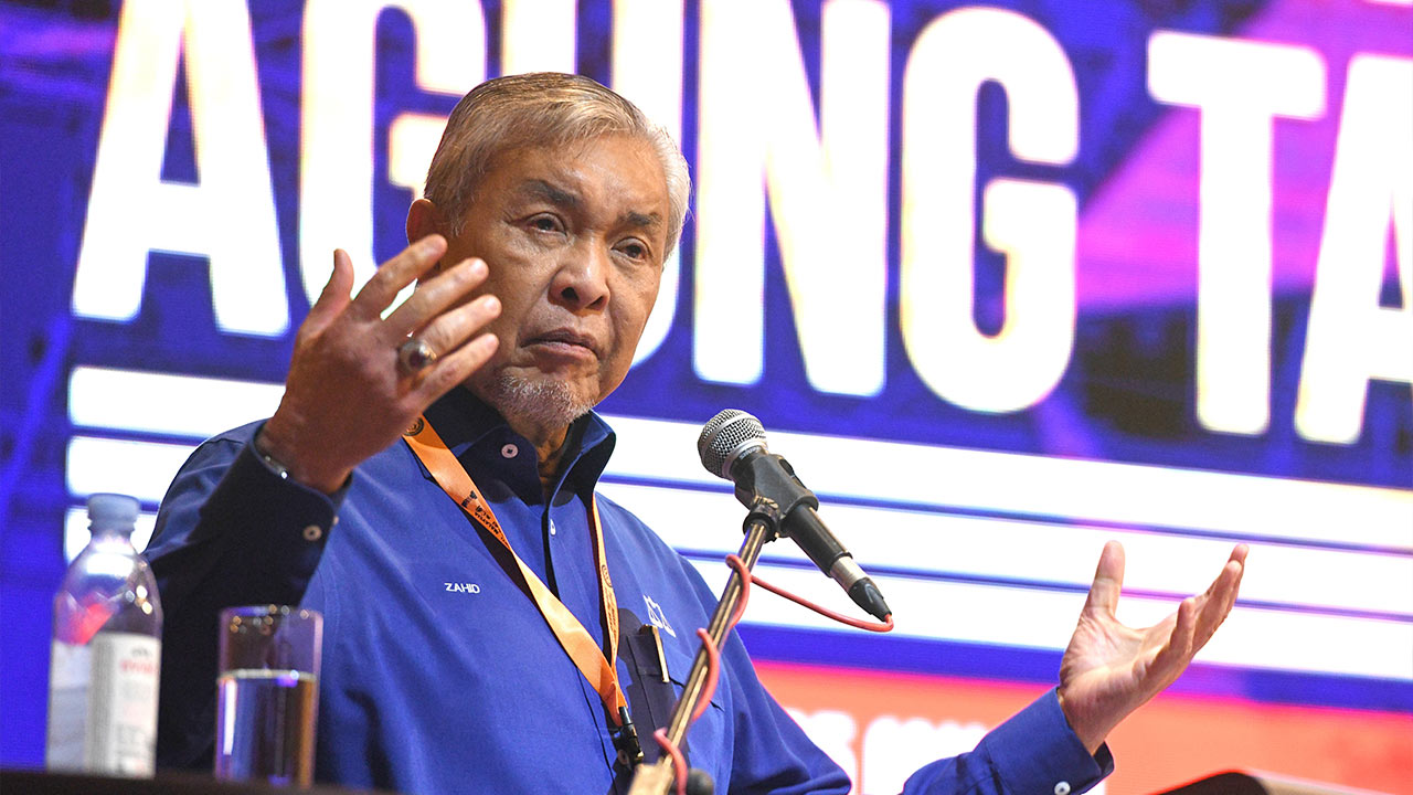 BN tolak 'tebuk atap', kekal bersama Kerajaan Perpaduan - Zahid Hamidi ...