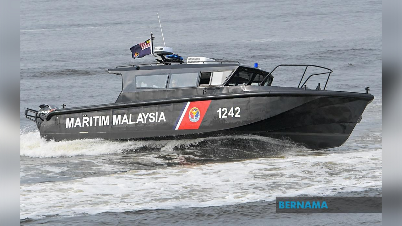 Maritim Malaysia pintas bot 'pom-pom', tahan 80 PATI | Awani