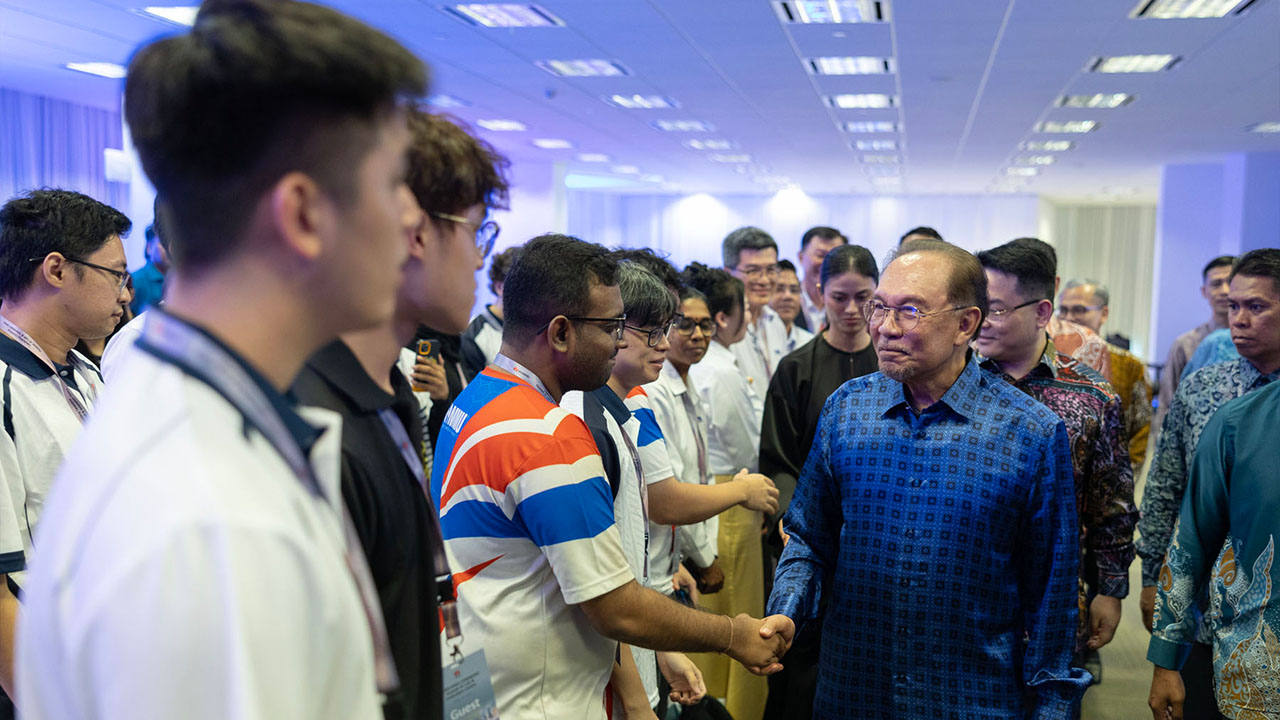 Kemelut DUN Negeri Sembilan: ‘Kita akan umum kemudian’ - PM | Awani
