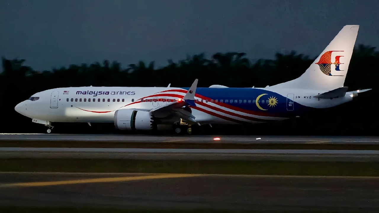 Malaysia Airlines terima pesawat Boeing 737-8 baharu, penghantaran ...