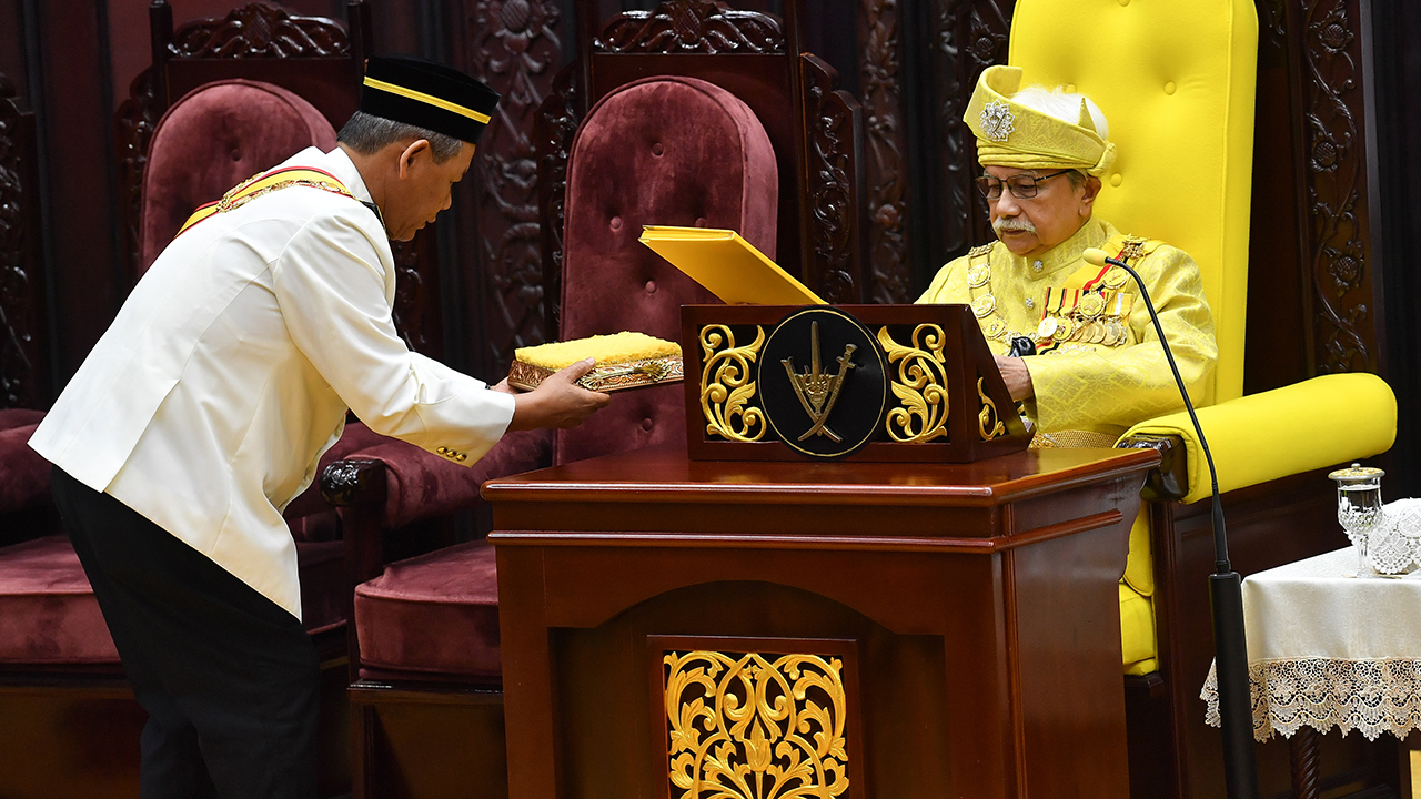 Sidang DUN Negeri Sembilan ditangguh ke tarikh baharu - MB Aminuddin ...