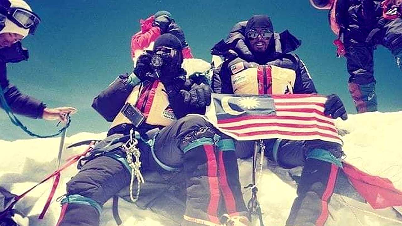 Hampir tiga dekad berlalu, ekspedisi Everest 1997 terus jadi inspirasi ...