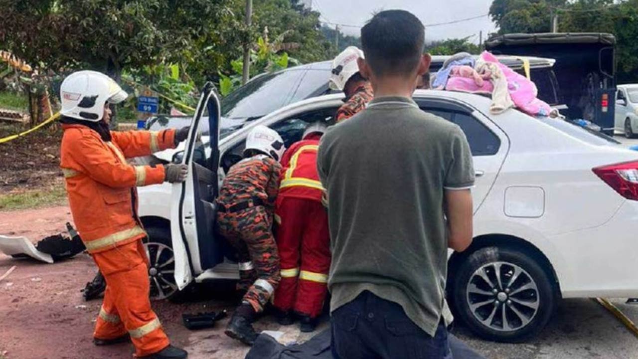 Seorang wanita maut, lima cedera kemalangan di Kuala Krai | Awani