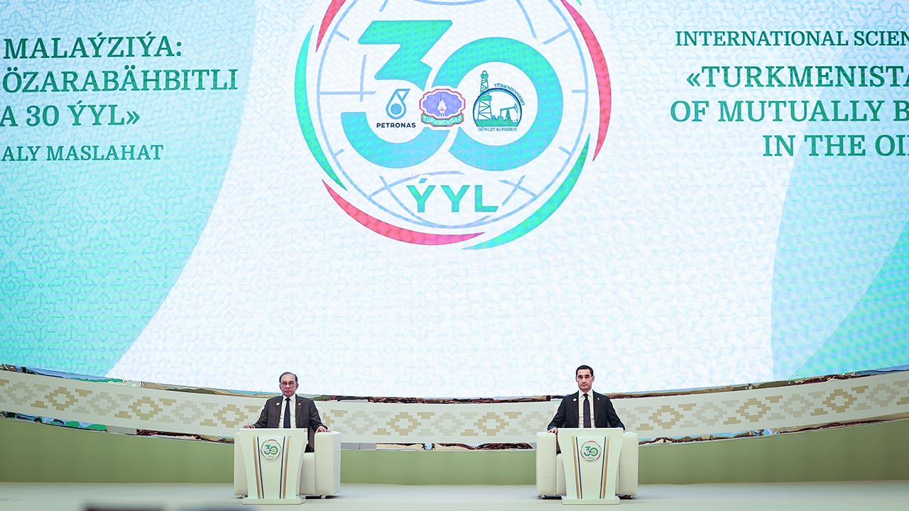 Kerjasama Malaysia-Turkmenistan melangkaui kepentingan komersial - PM ...