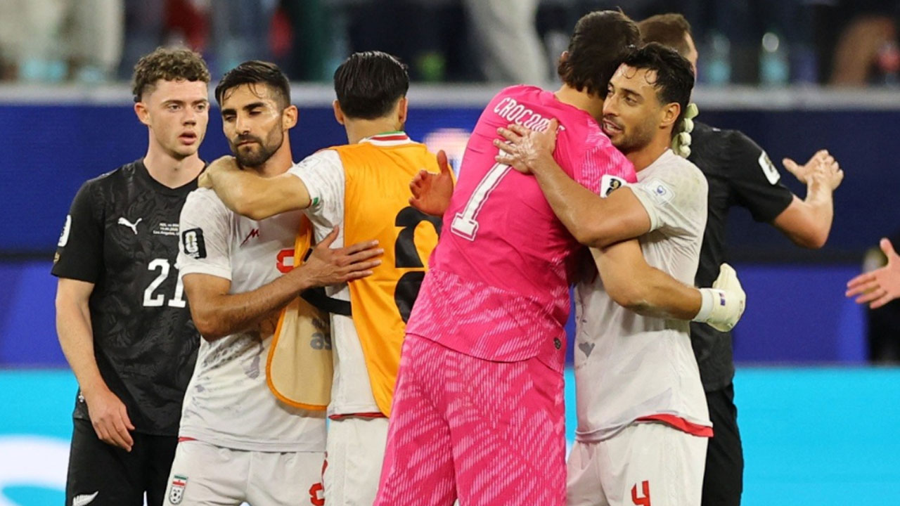 Visa AS pemain bola sepak Iran tamat tempoh selepas penampilan pertama ...