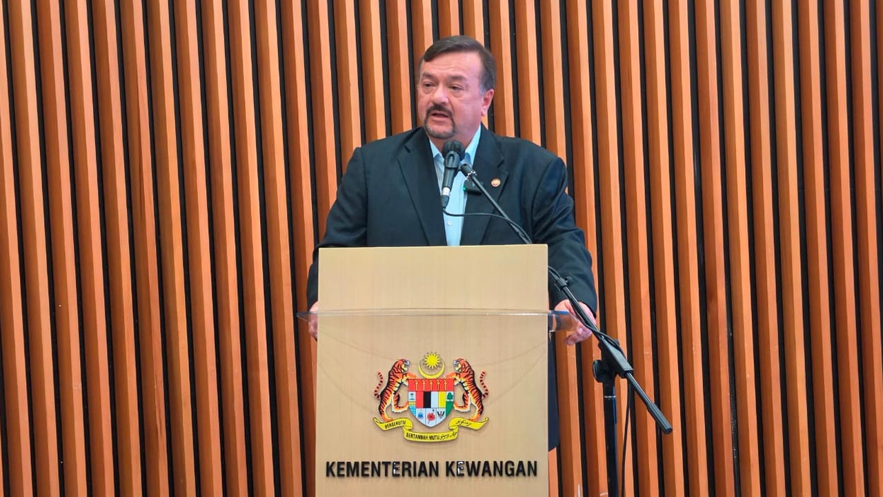 BUDI MADANI: Kuota diesel bersubsidi sehingga 300 liter - Amir Hamzah ...
